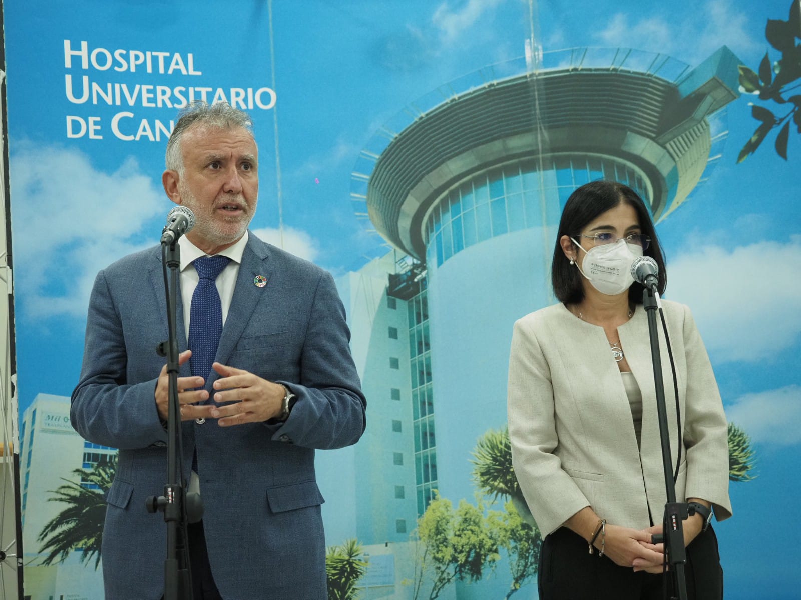 El HUC cuenta con 11 nuevos equipos de alta tecnología gracias a la ...